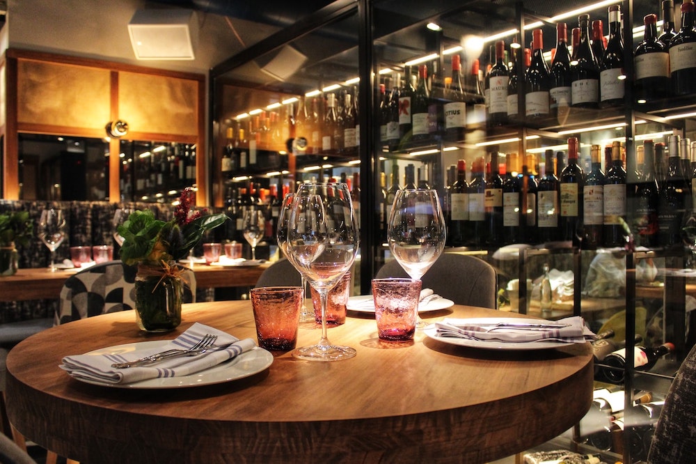 The Best Roman Wine Bars To Go To This Valentines Day